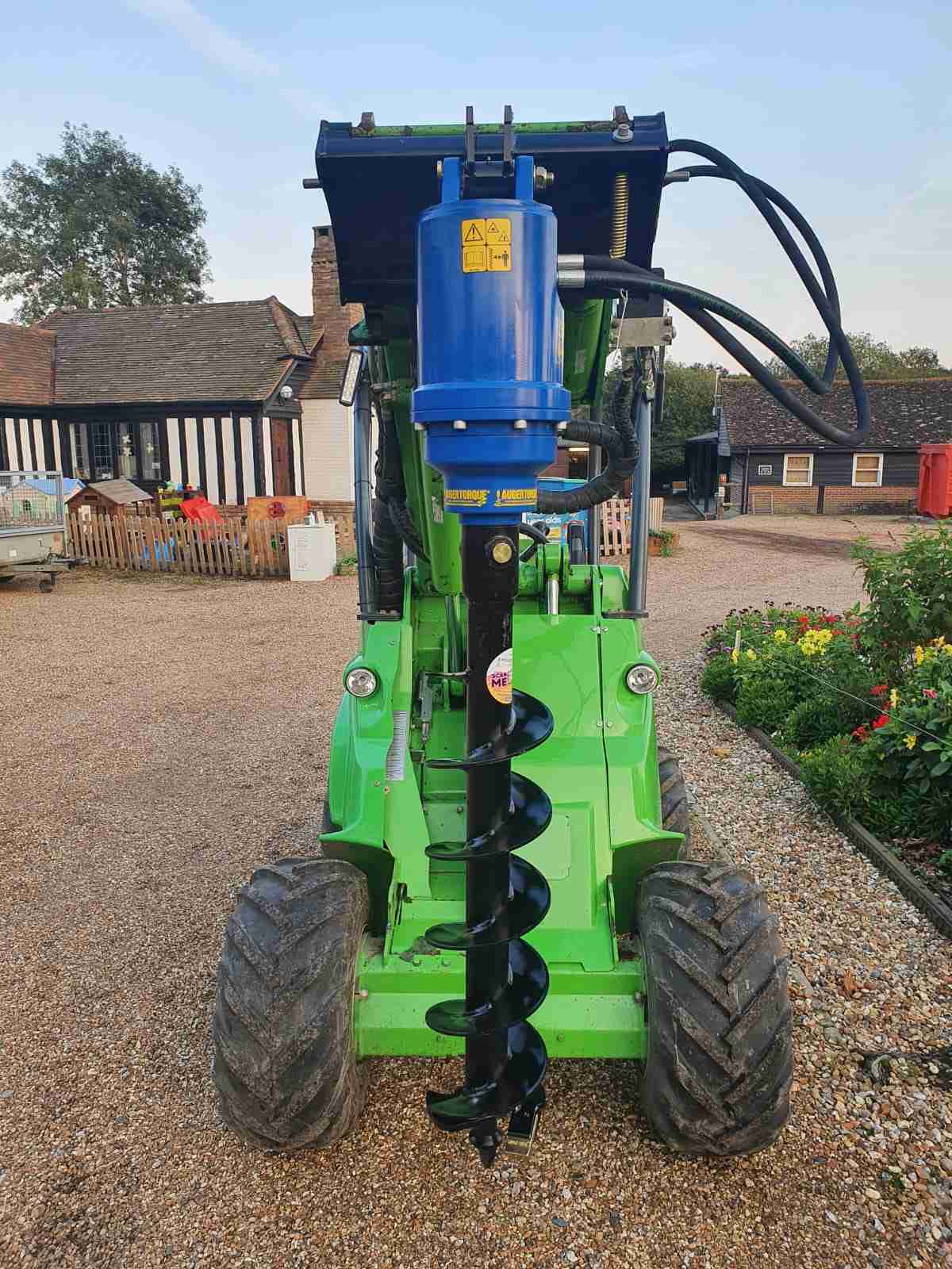 Auger Package for Avant Loaders - With Frame and Hoses | The Attachment ...